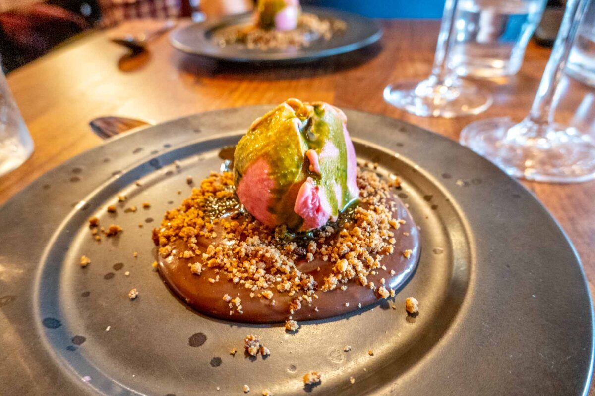 The 21 Best Restaurants in Iceland to Enjoy - Travel Addicts